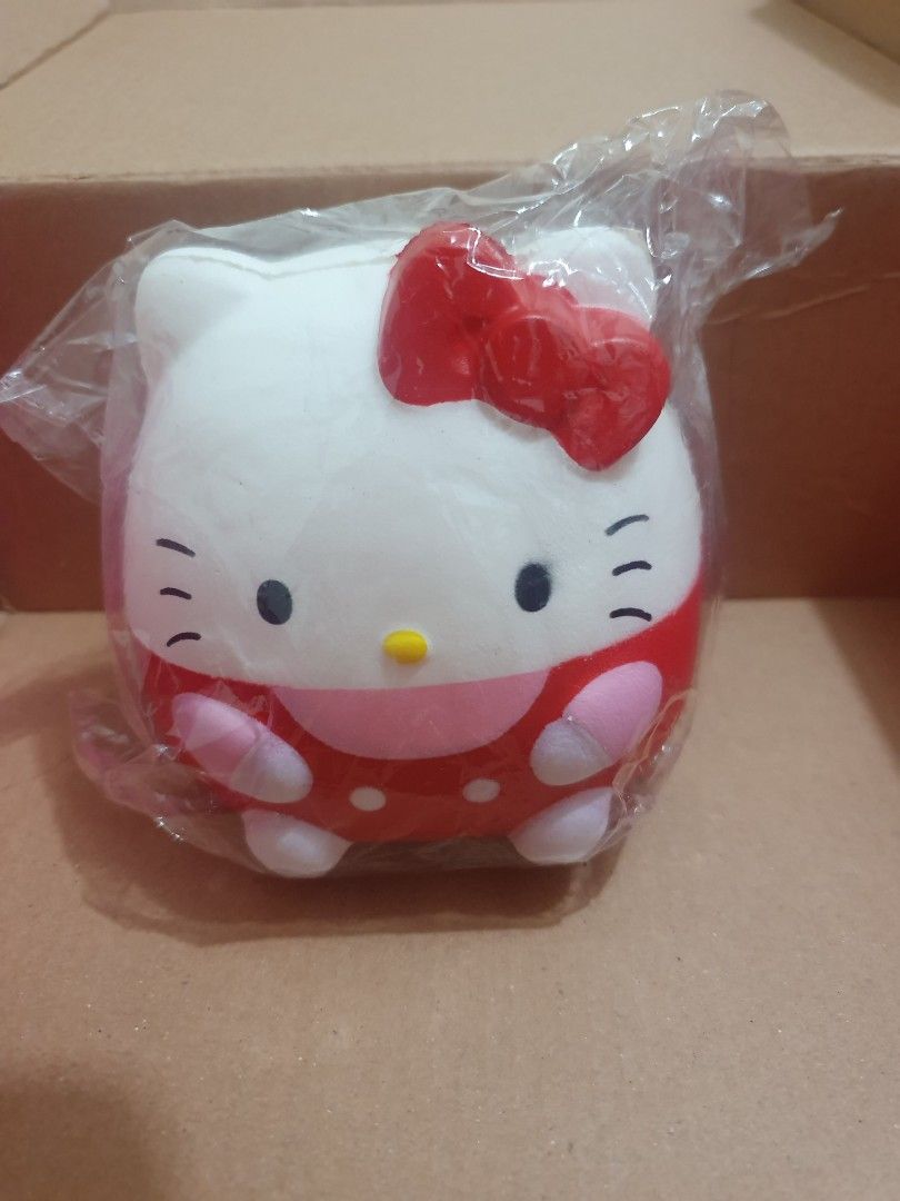 Squish hello kitty 1, Toys & Collectibles, Mainan di Carousell
