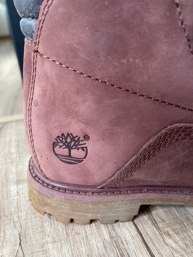 Timberland woman boots, Women's Fashion, Footwear, Boots on Carousell