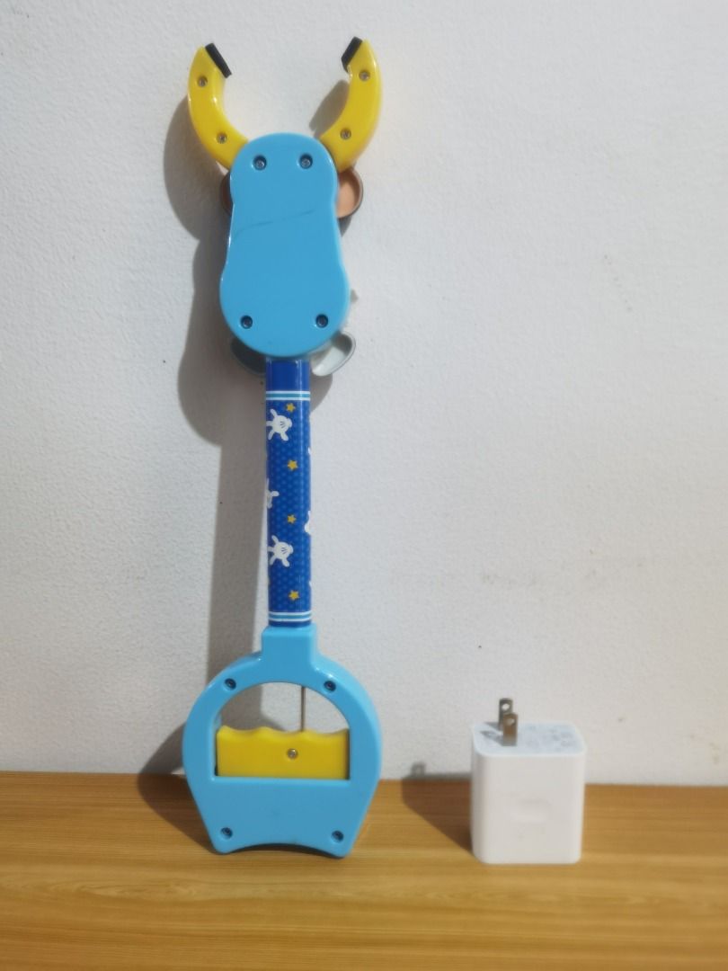 Tokyo Disney Resort - Mickey Mouse Claw Grabber, Hobbies & Toys, Toys ...