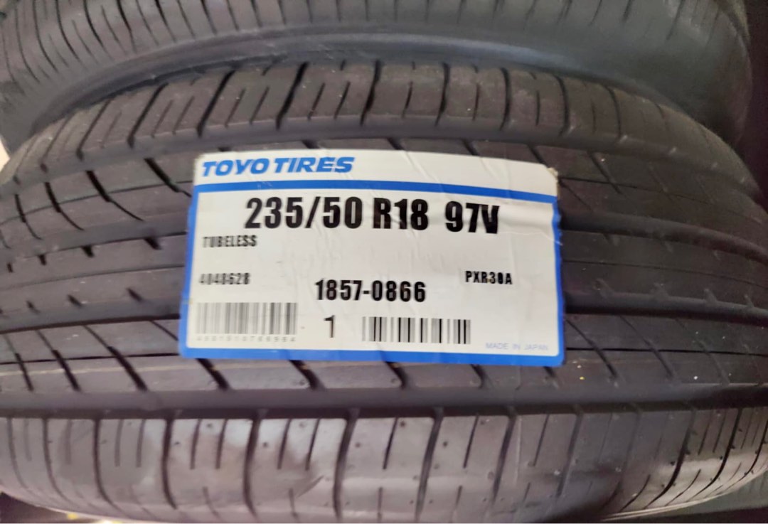 Toyo Japan R30 Toyota Alphard OE 235/50R18, Car Accessories, Tyres ...