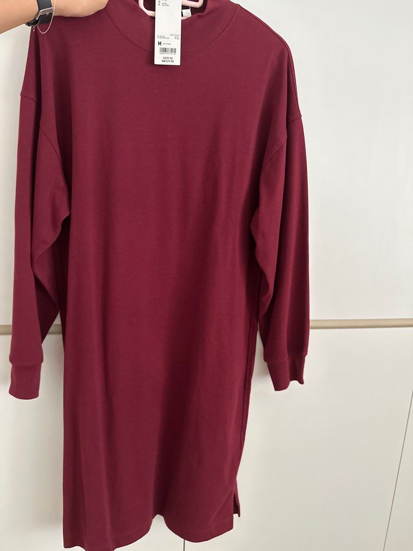 Uniqlo Red Tdress, Women's Fashion, Dresses & Sets, Dresses on Carousell