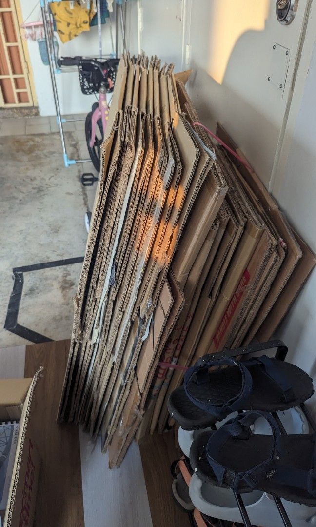 Used Moving boxes 12 pcs, Furniture & Home Living, Home Improvement ...