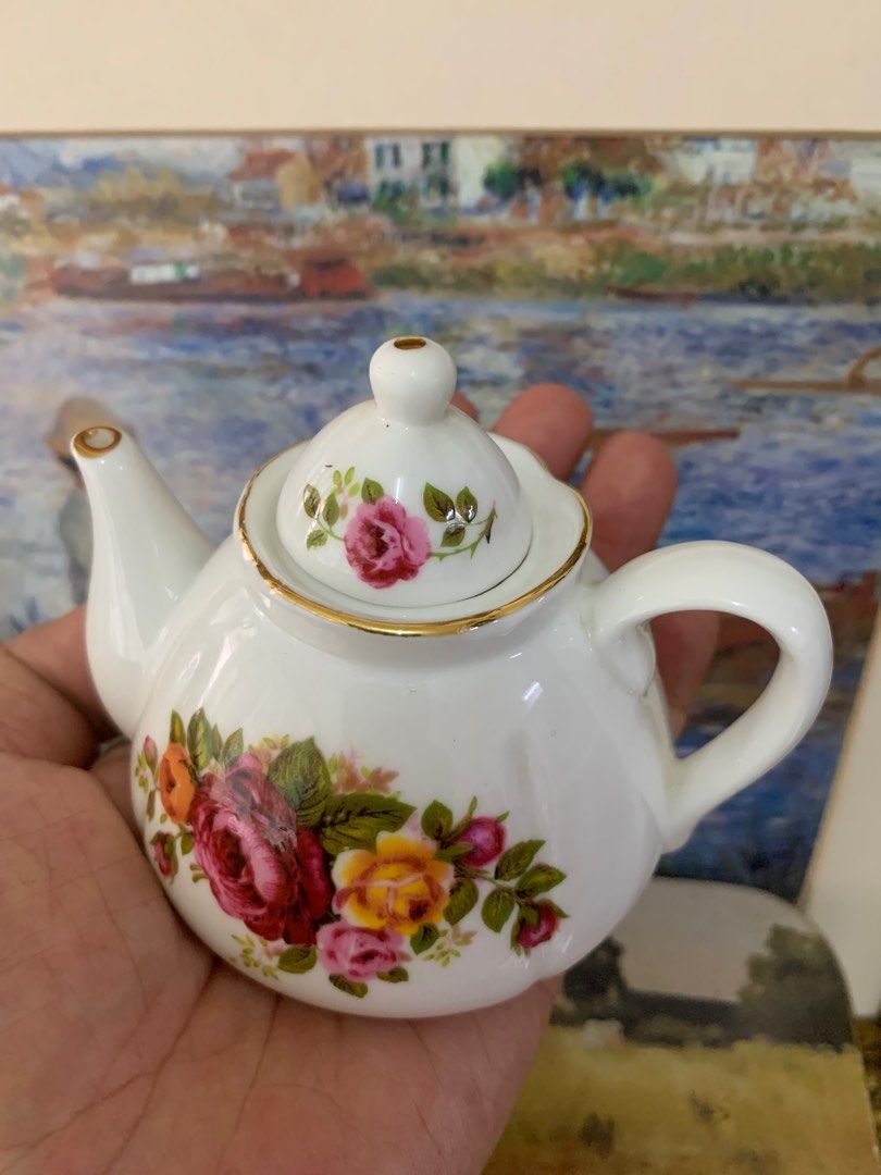 Vintage Mini Collectible Art Fine Bone China Made in England Round ...