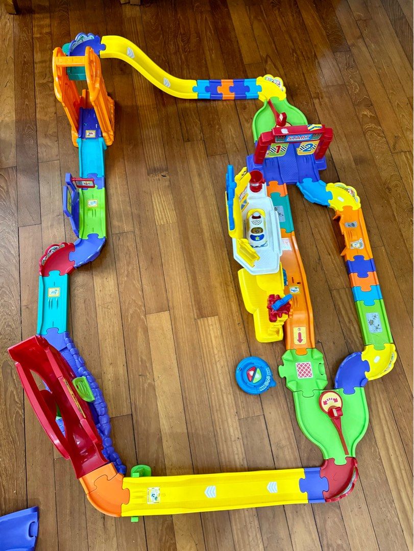 Vtech RC Raceway playset (remote control police car sold separately ...