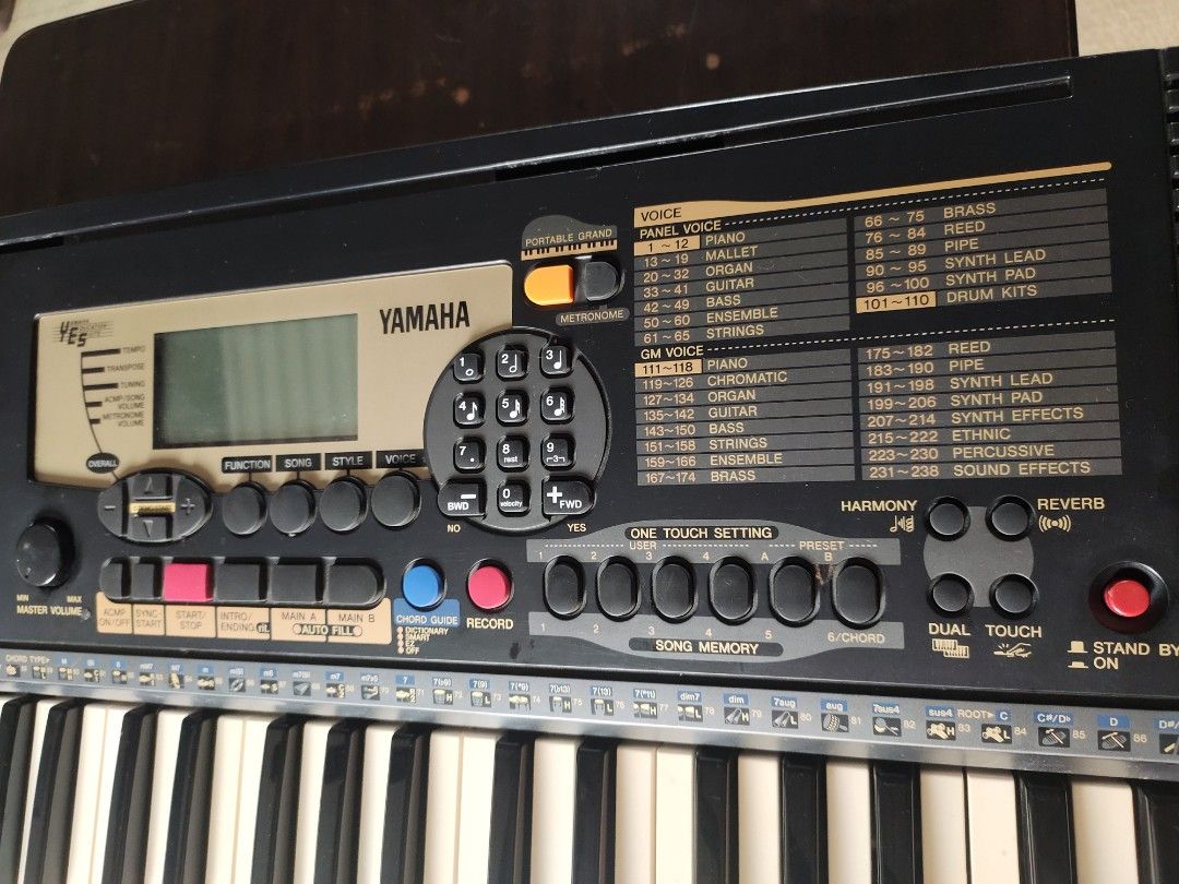 Yamaha PSR 225 Keyboard, Hobbies & Toys, Music & Media, Musical ...