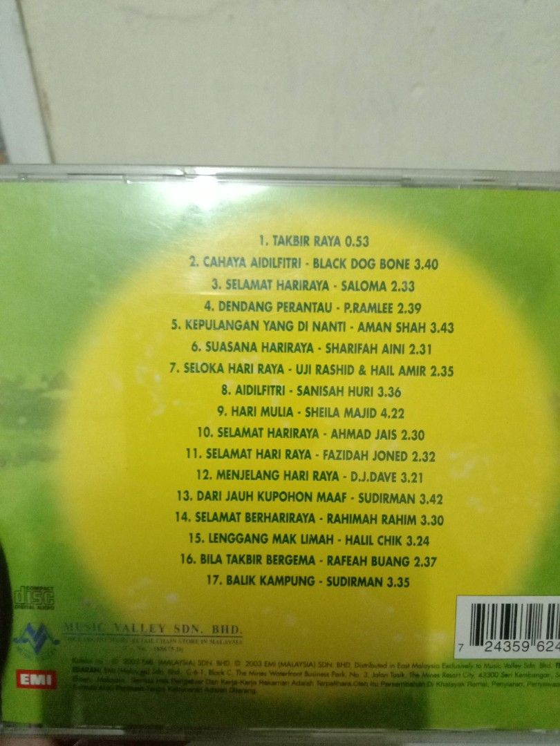 16 lagu raya aidilfitri, Hobbies & Toys, Music & Media, CDs & DVDs on Carousell