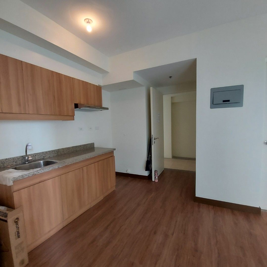 1BR Corner Unit DMCI Prisma Residences, Property, Rentals, Apartments ...