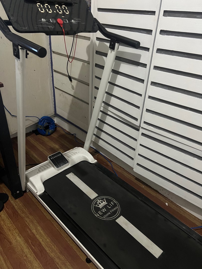 2.5 HP Electric Threadmill, Sports Equipment, Exercise & Fitness ...