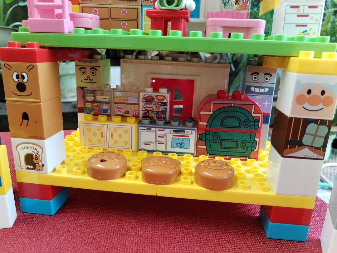 Anpanman blocks house and playground (block labo), Hobbies & Toys, Toys ...