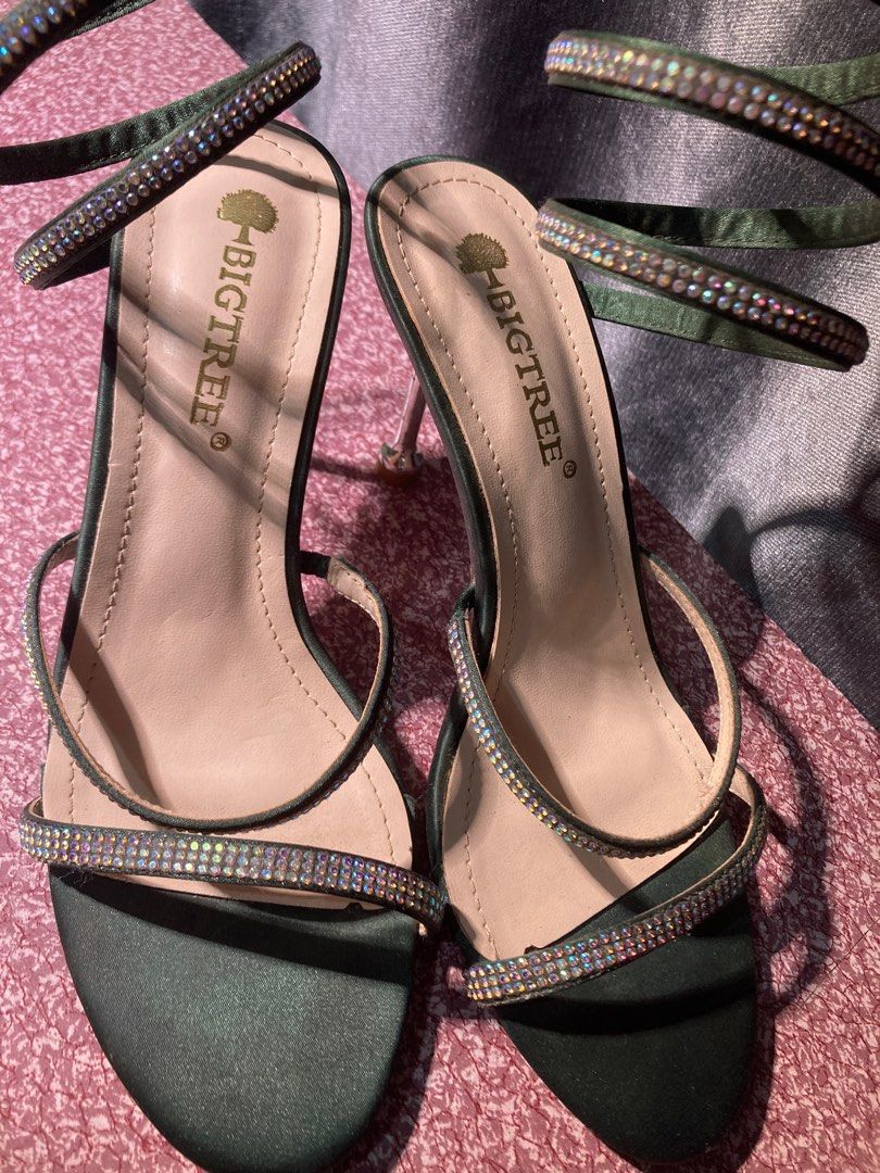 BIG TREE HEELS, Women's Fashion, Footwear, Heels on Carousell