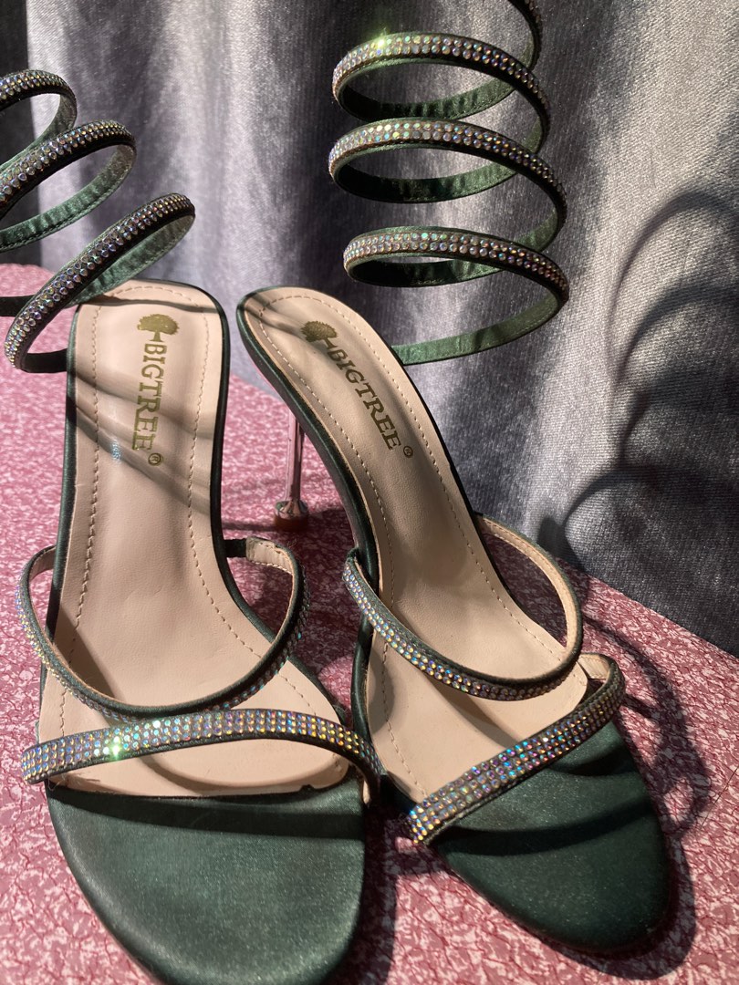 BIG TREE HEELS, Women's Fashion, Footwear, Heels on Carousell