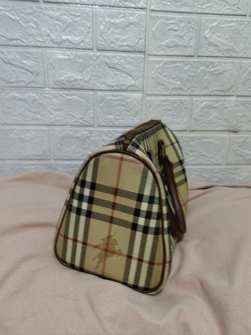 BURBERRY, Luxury, Bags & Wallets on Carousell