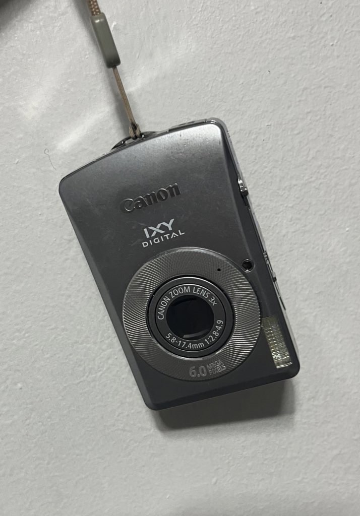 canon ixy digital 80 digicam, Photography, Cameras on Carousell