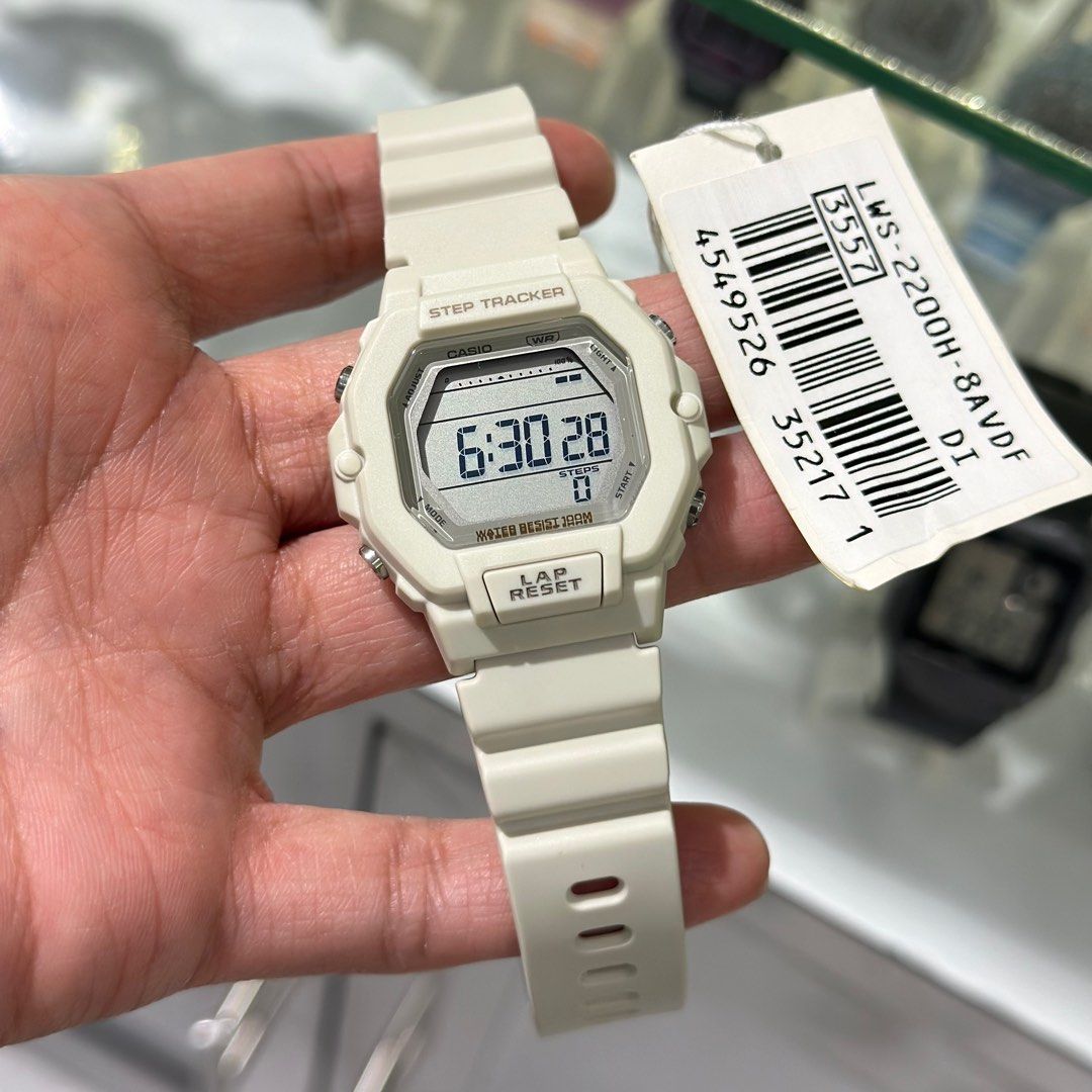 CASIO STEP TRACKER LWS-2200H MODEL, Women's Fashion, Watches ...