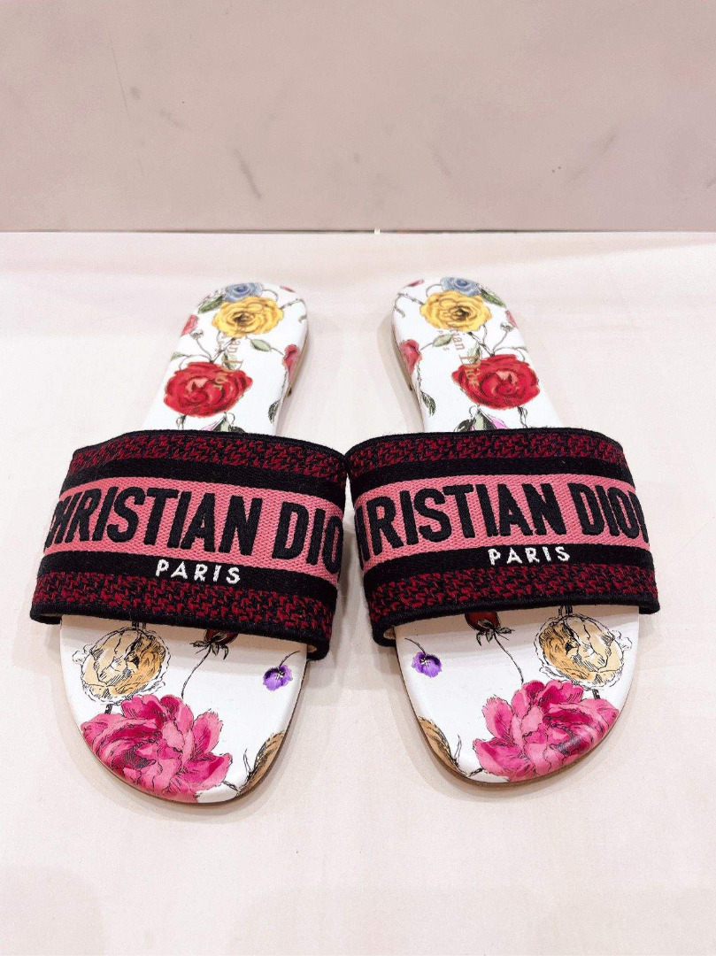 Christian Dior Sandals, Women's Fashion, Footwear, Sandals on Carousell