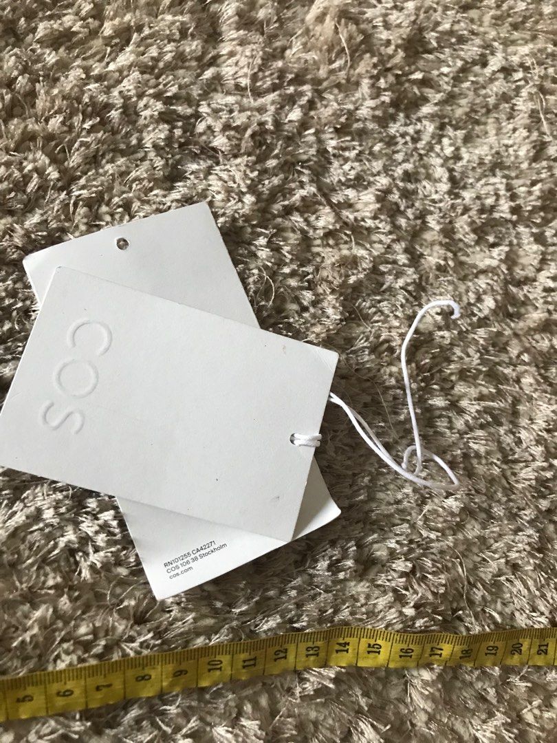 COS TAG BOOKLET LABEL BRAND TAG NEW AUTHENTIX, Buku & Alat Tulis, Alat ...