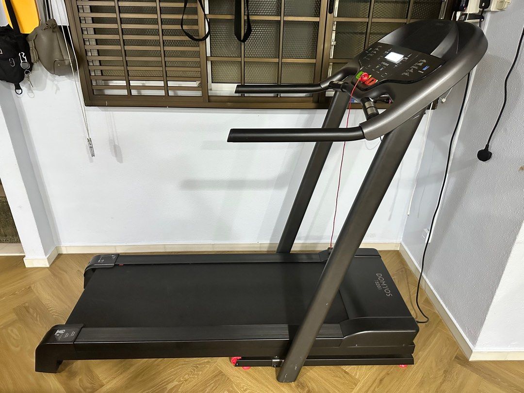 Domyos T520B Treadmill, Sports Equipment, Exercise & Fitness, Cardio ...