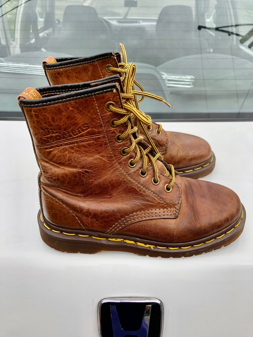 Dr Martens Made in England, Women's Fashion, Footwear, Boots on Carousell