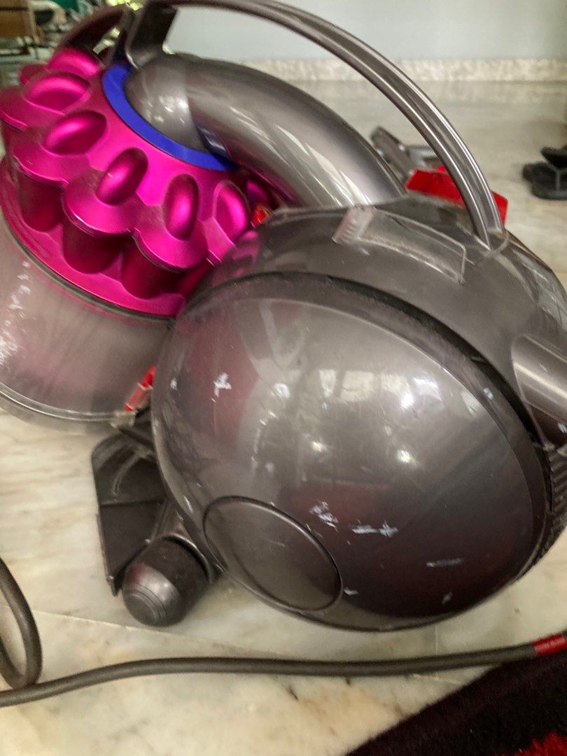 Dyson DC36 dyson ball, TV & Home Appliances, Vacuum Cleaner & Housekeeping on Carousell
