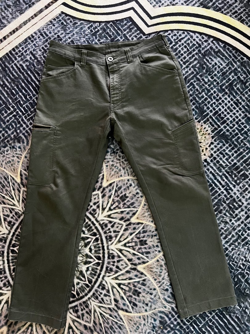 FieldCore cargo pants, Men's Fashion, Bottoms, Jeans on Carousell