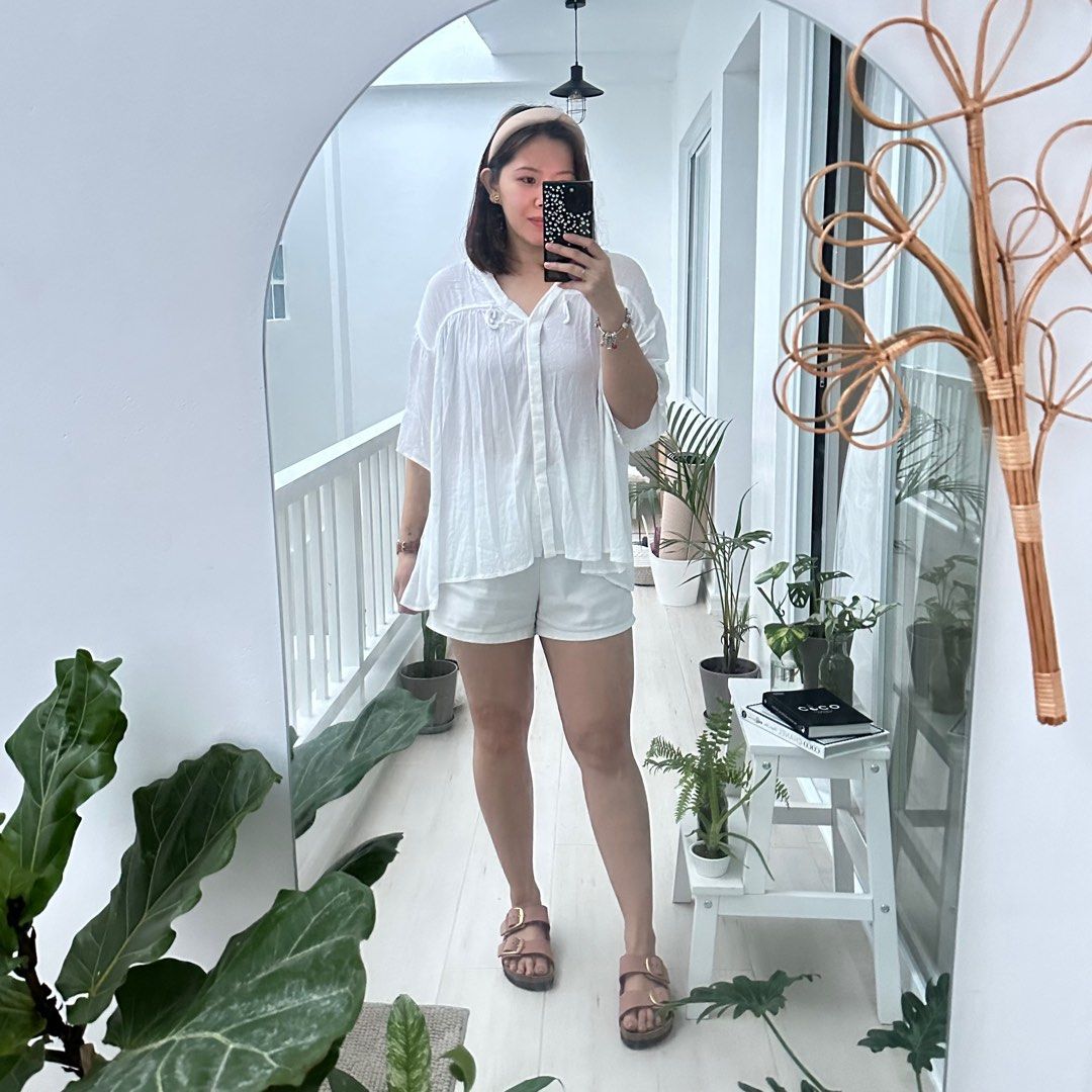 Flowy White Beach Top, Women's Fashion, Tops, Blouses on Carousell