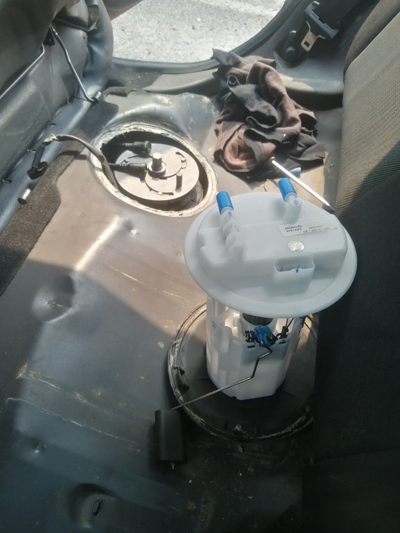 Fuel pump Peugeot 206 308, Auto Accessories on Carousell