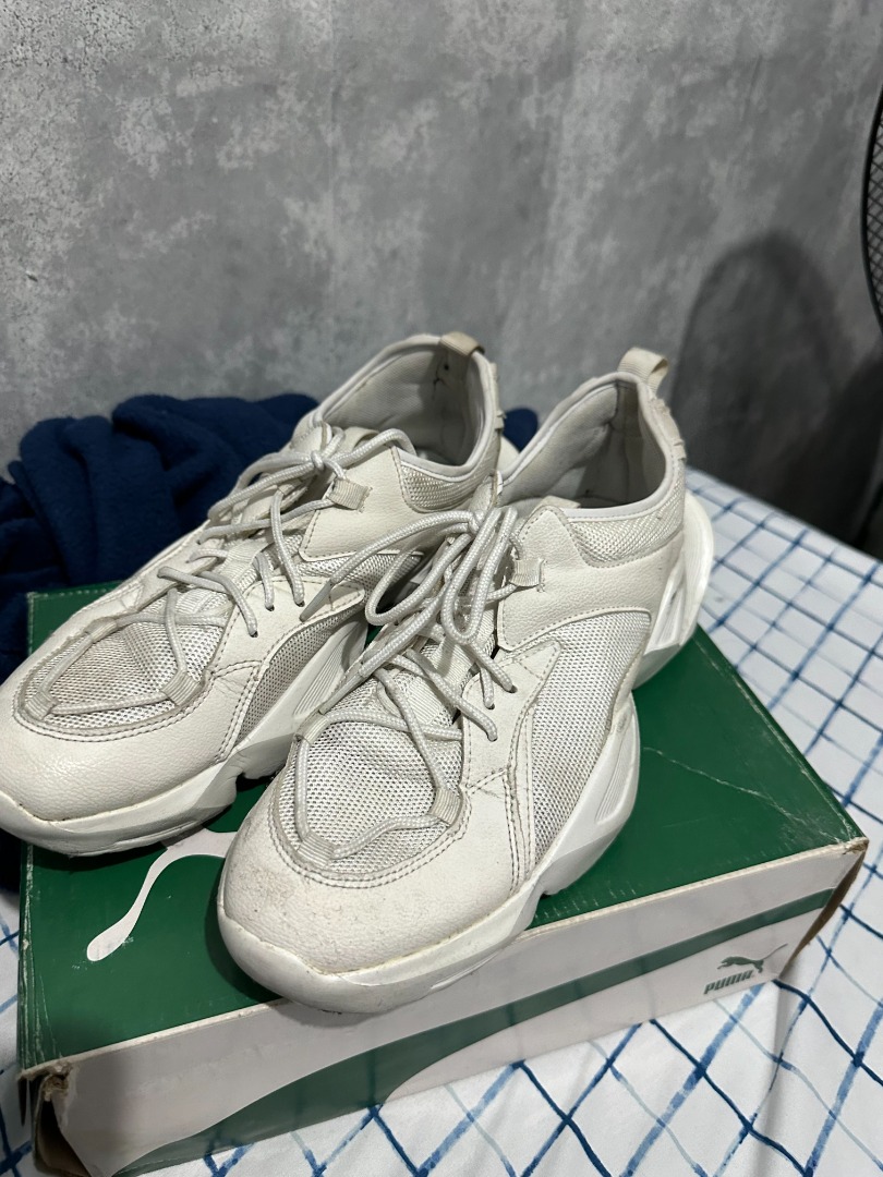 GENERIC Shoes, Men's Fashion, Footwear, Sneakers on Carousell