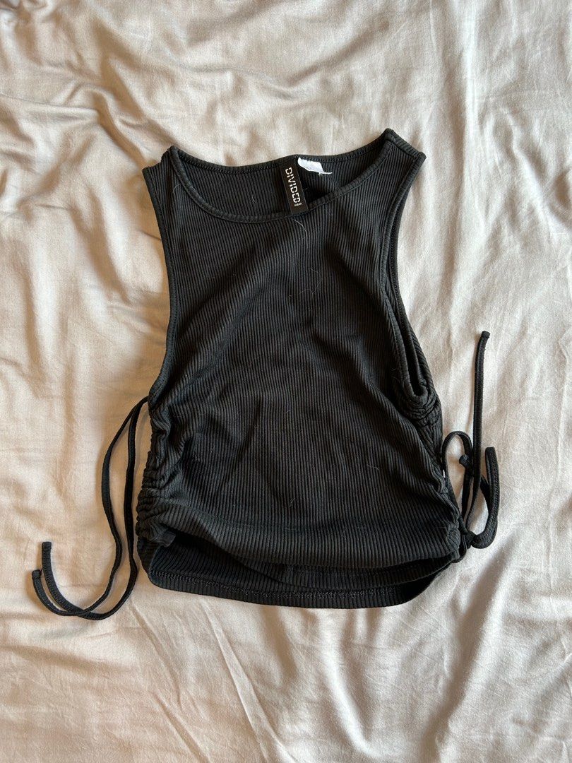 h&m scrunched crop top, Women's Fashion, Tops, Sleeveless on Carousell