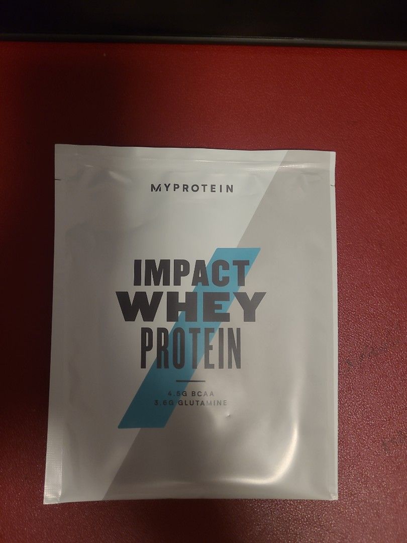 Impact Whey Protein Banana Flavour Sachet (25g), Health & Nutrition ...