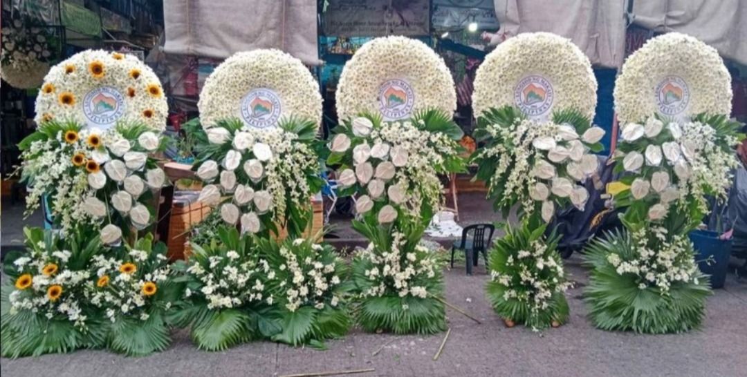 INAUGURATION STANDEE FLOWER, Hobbies & Toys, Stationary & Craft ...