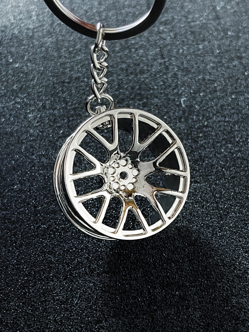 [JDM] Light Sliver Wheel Rim Keychain [B], Car Accessories, Accessories ...