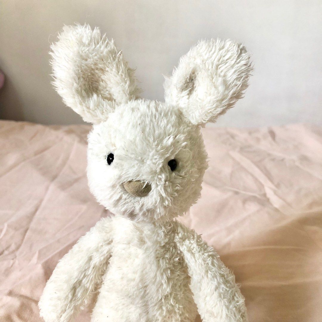 Jellycat snuffles, Hobbies & Toys, Toys & Games on Carousell