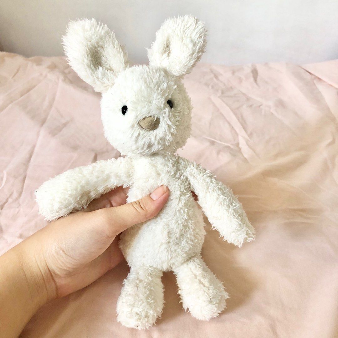 Jellycat snuffles, Hobbies & Toys, Toys & Games on Carousell