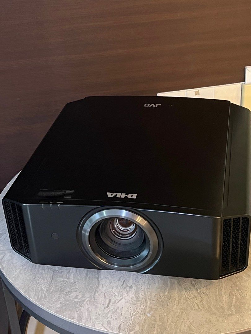 JVC DILA X30, TV & Home Appliances, TV & Entertainment, Projectors on ...