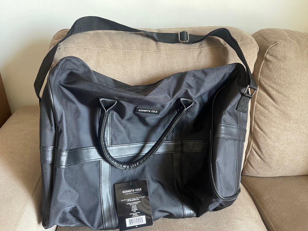 Kenneth Cole Duffle Bag, Women's Fashion, Bags & Wallets, Beach Bags on ...