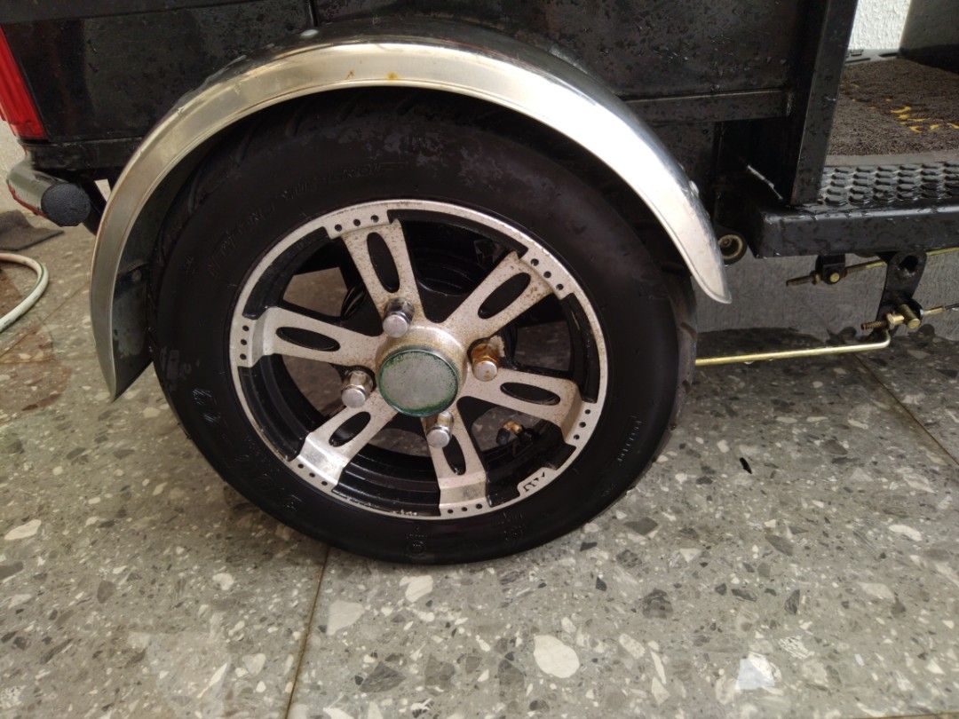 KUROMAKE E-BIKE, Everything Else, Others on Carousell