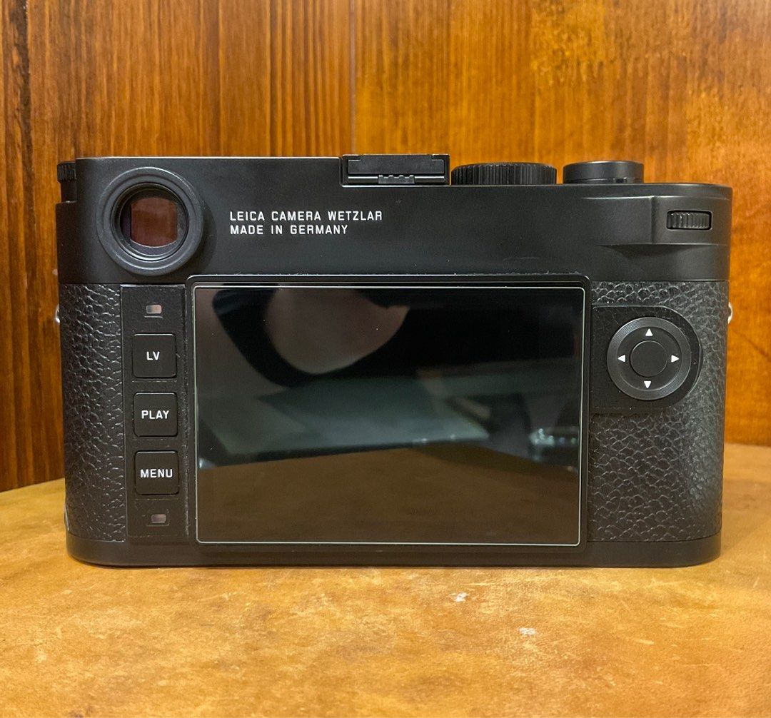Leica M10 Black w/box (5230061) J23, Photography, Cameras on Carousell