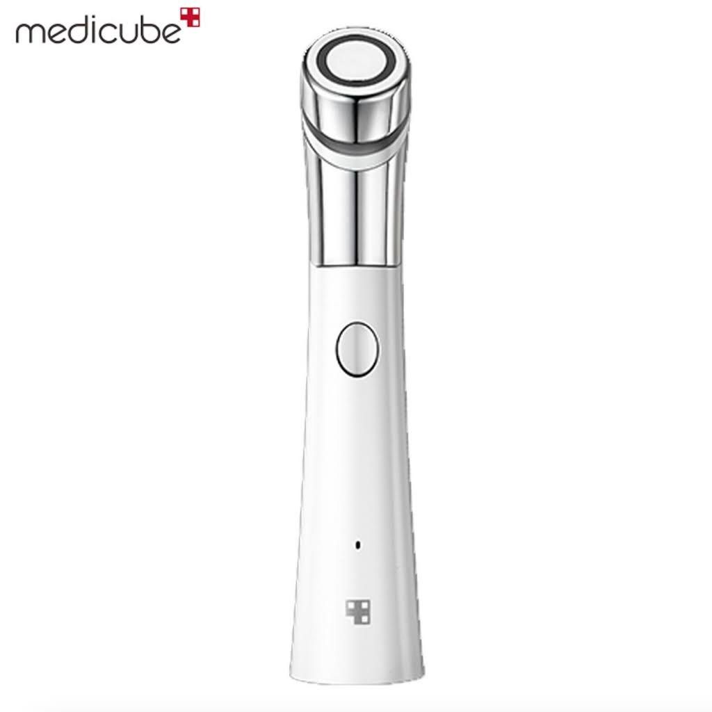 Medicube Age-R ATS Air Shot Device, Beauty & Personal Care, Face, Face ...