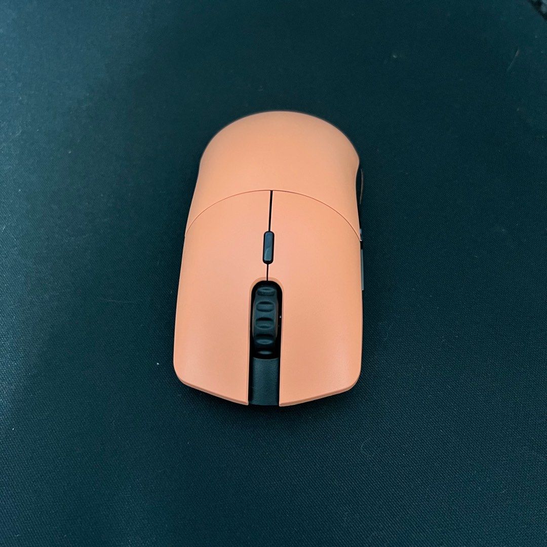 MODEL O PRO Wireless red fox, 電腦＆科技, 電腦周邊及配件, 電腦滑鼠及相關產品 - Carousell