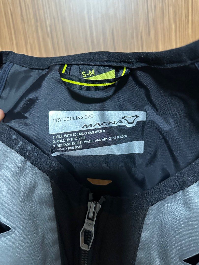 Motorcycle riding/Touring; Macna Dry Cooling Vest Evo., Motorcycles ...