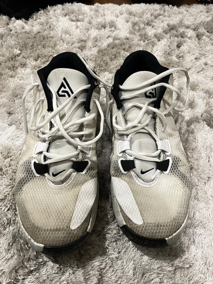 Nike Zoom Freak 1 Oreo, Men's Fashion, Footwear, Sneakers on Carousell