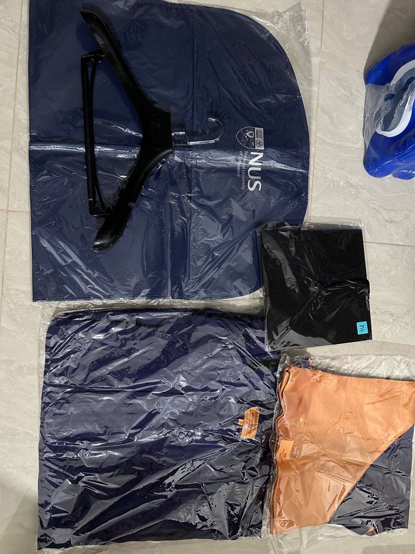 NUS master of computing graduation gown and mortarboard, Women's ...