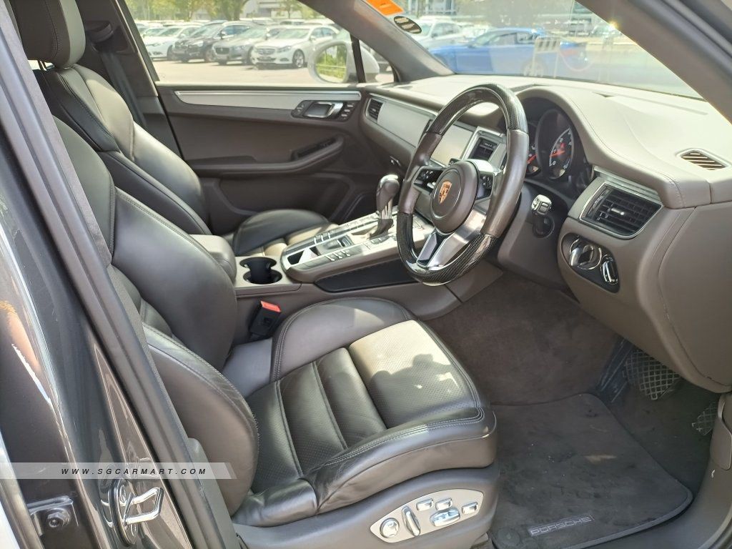 Porsche Macan Turbo PDK 3.6 (A), Cars, Used Cars on Carousell