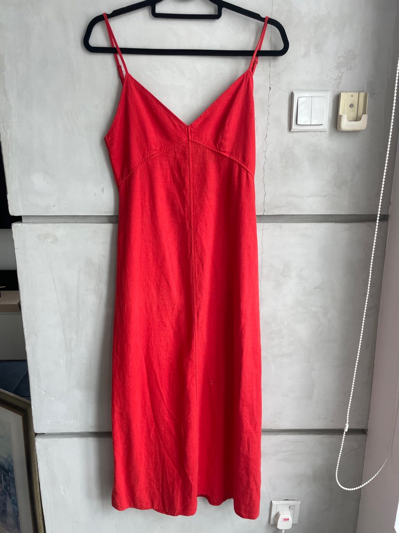 Red Zara dress with button back detail, Women's Fashion, Dresses & Sets ...