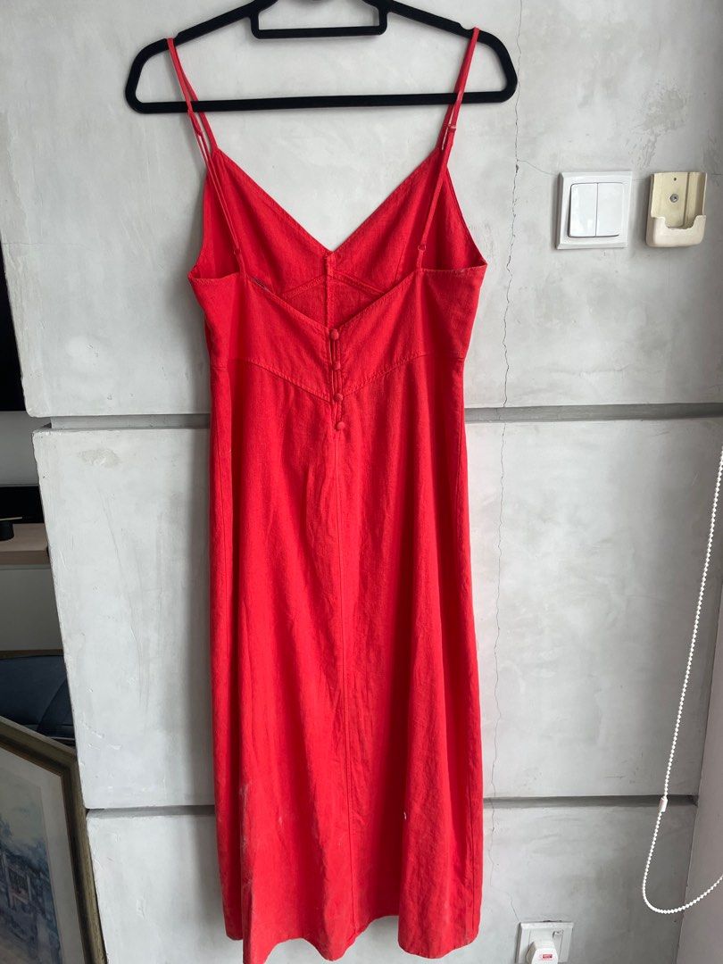 Red Zara dress with button back detail, Women's Fashion, Dresses & Sets ...