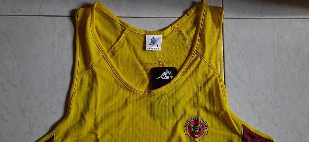 SAF Men Yellow Running Vest (M size), Men's Fashion, Activewear on ...