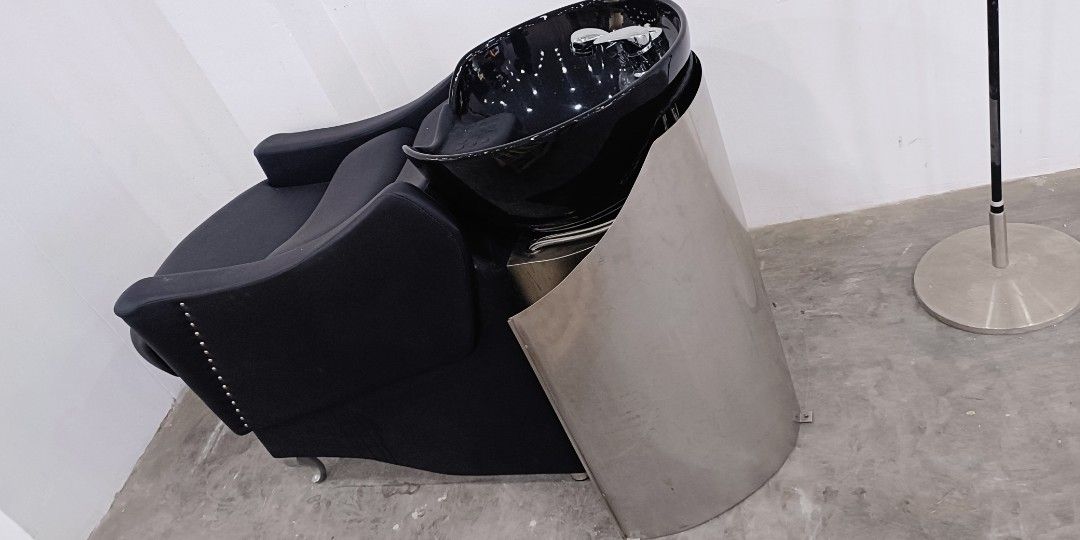 Salon shampoo chair, Furniture & Home Living, Furniture, Chairs on ...