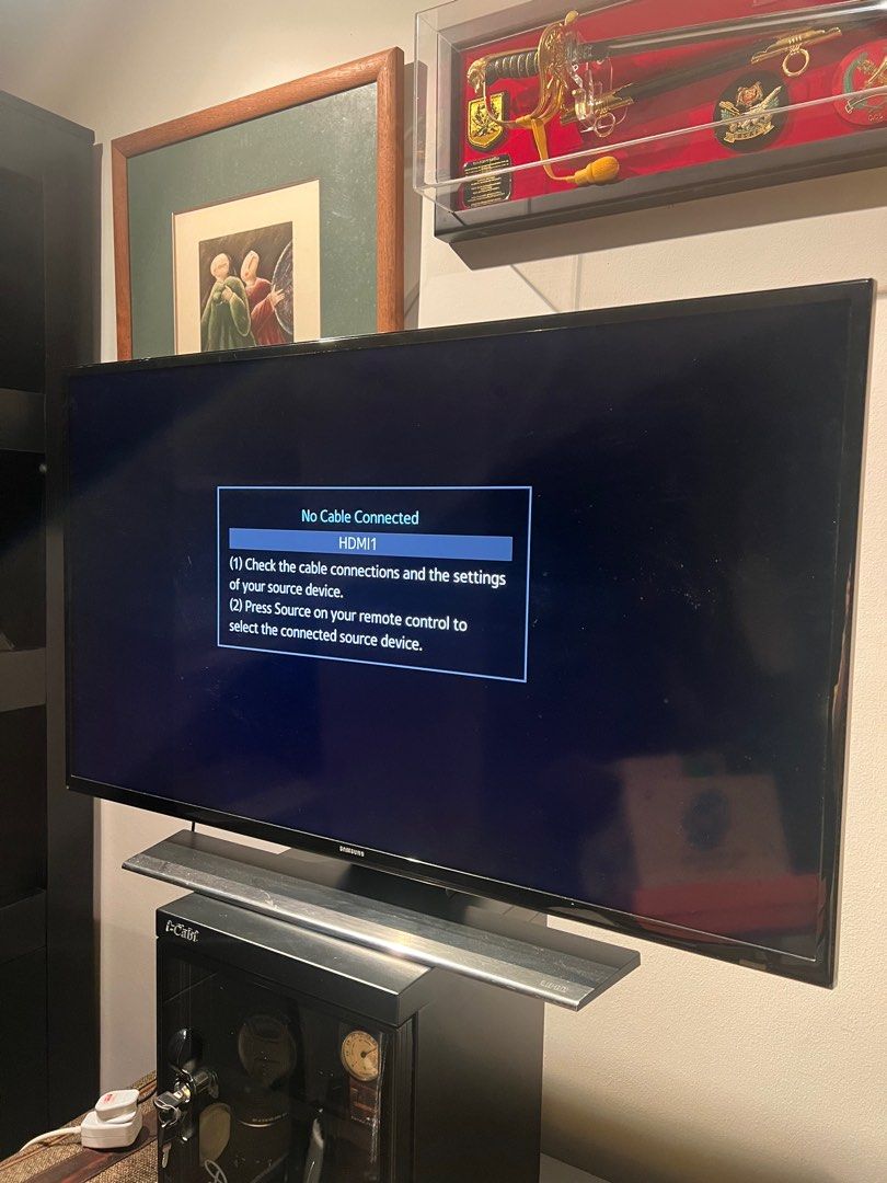 Samsung 40" 4K UA-40HU7000 LED TV, TV & Home Appliances, TV & Entertainment, TV on Carousell