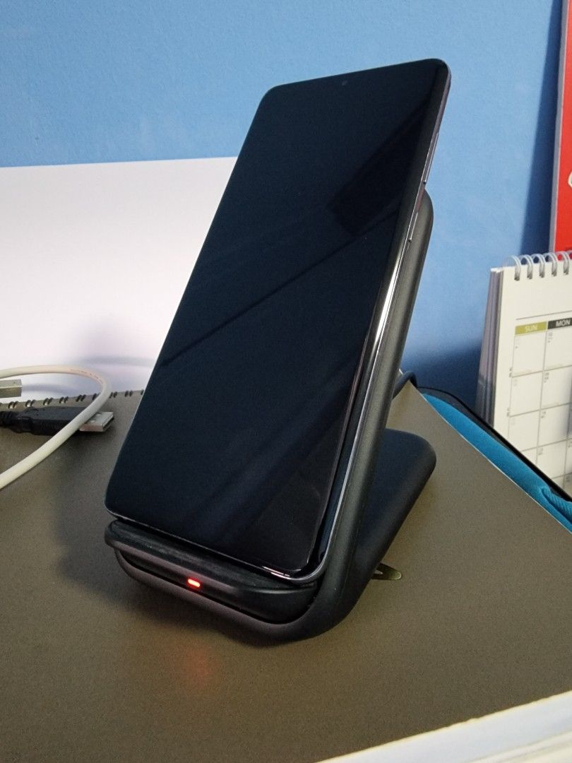 Samsung Wireless Charger Stand (Fast Wireless Charging), Mobile Phones ...