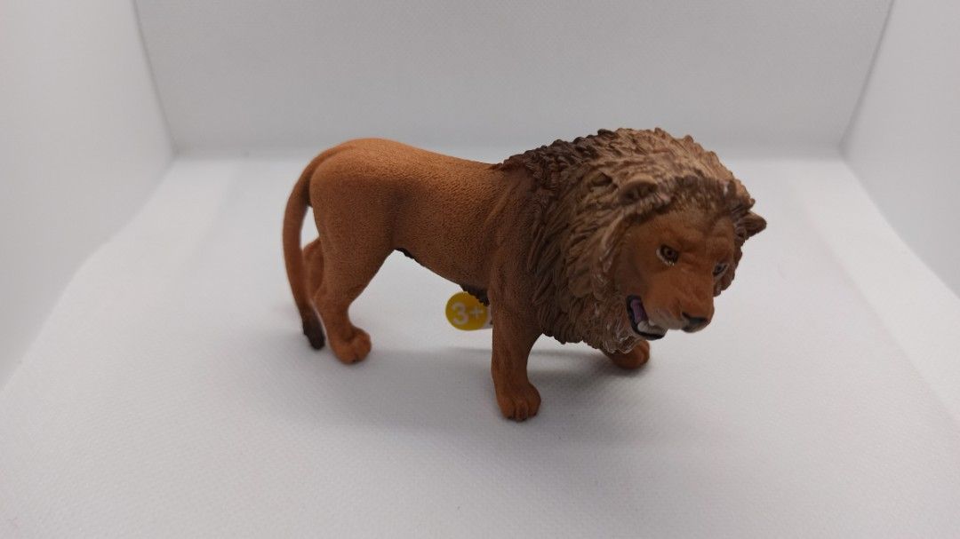 Schleich Lion, Hobbies & Toys, Toys & Games on Carousell